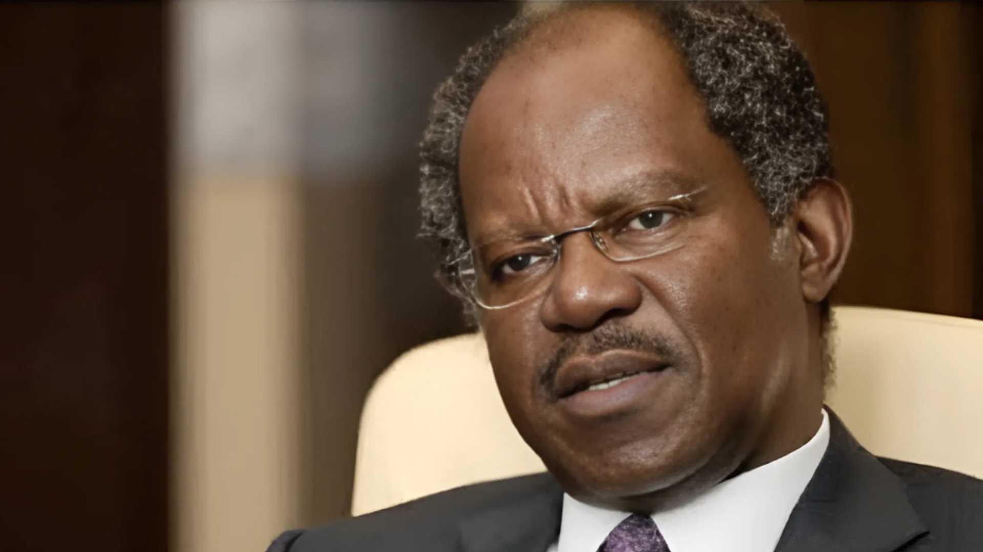 Revolutionizing AI: Adebayo Ogunlesi's Impact on OpenAI - Fusion Chat