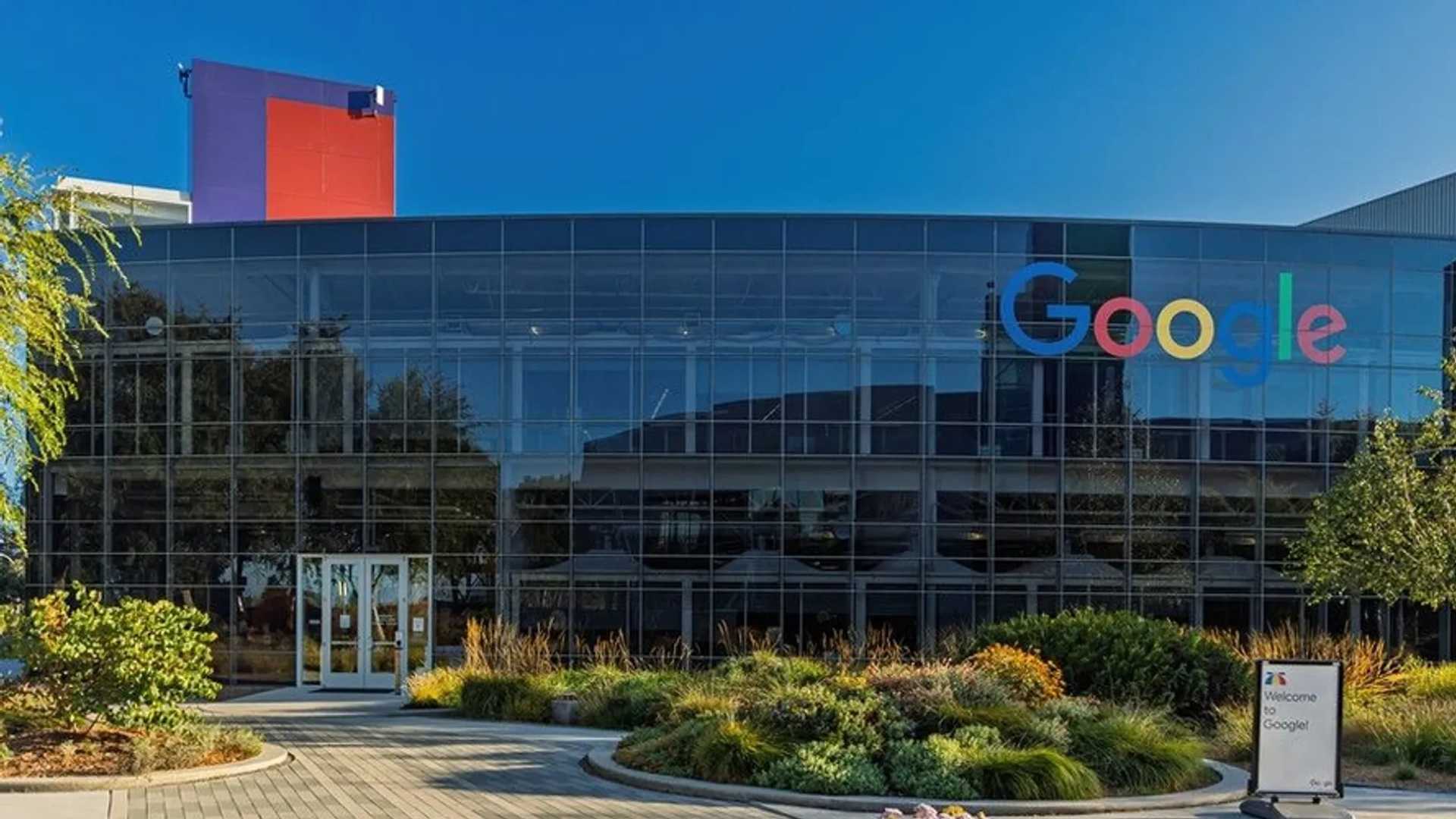 Enhance Productivity with Google's Android XR and Gemini AI - Fusion Chat