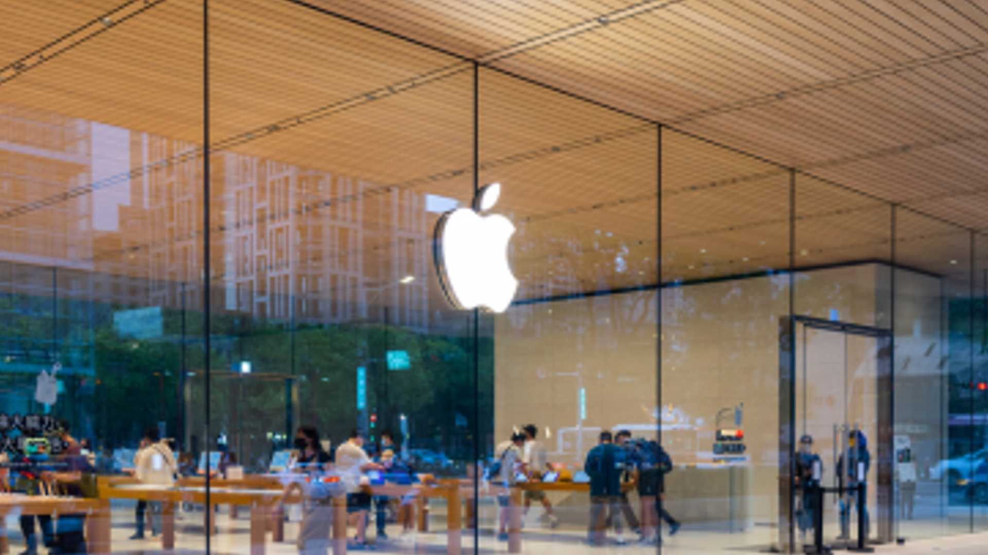 Expanding Horizons: Apple's Strategic AI Talks with Open AI - Fusion Chat