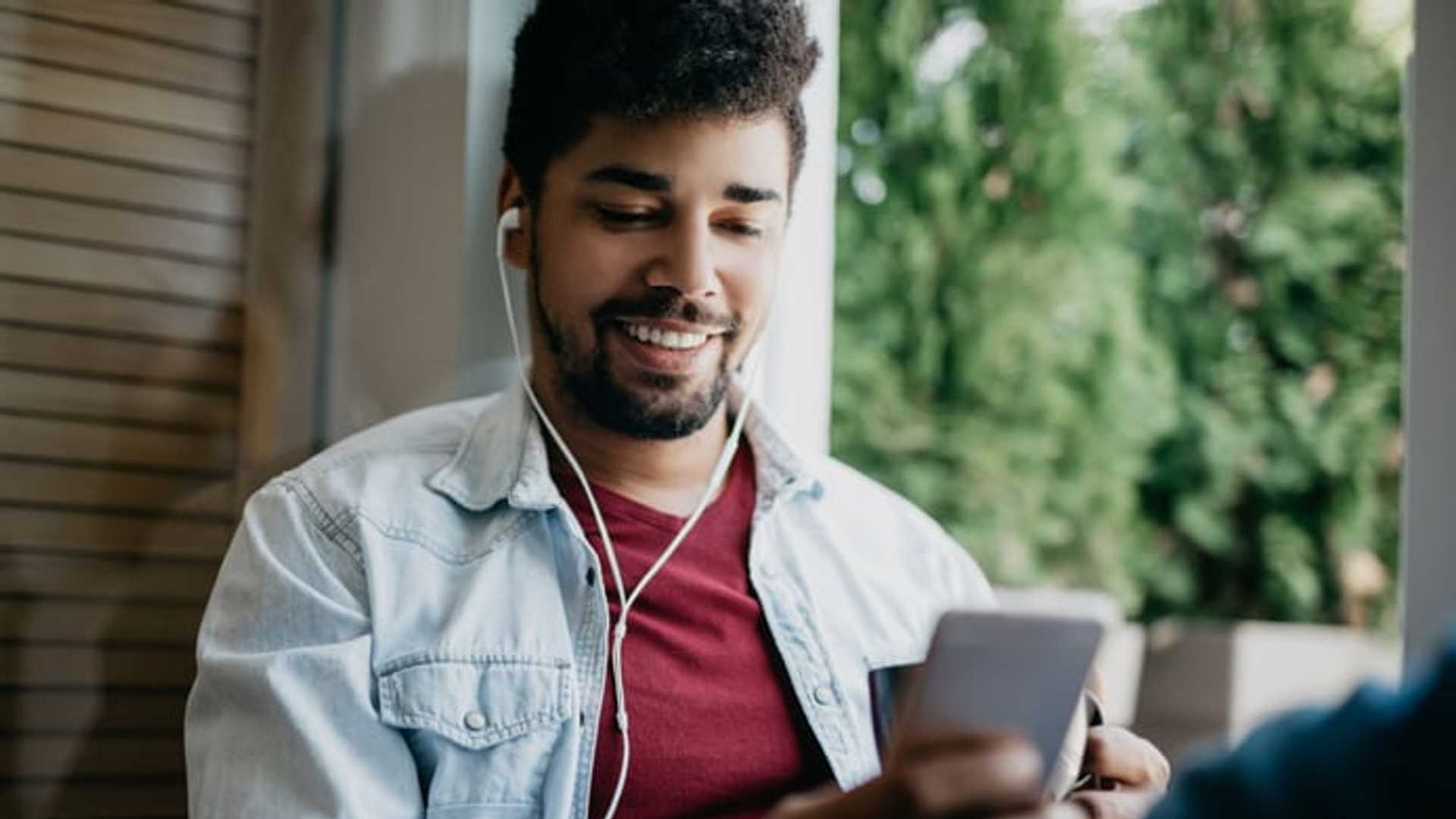 Unveiling Meta's AI Revolution Led by Mark Zuckerberg - Fusion Chat