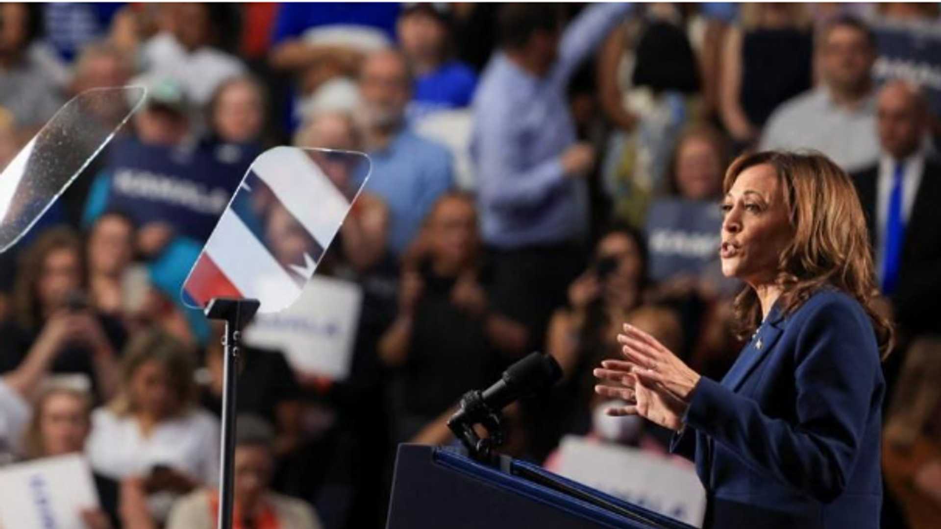 Kamala Harris Roasts Trump: Uniting Democrats for Victory - Fusion Chat