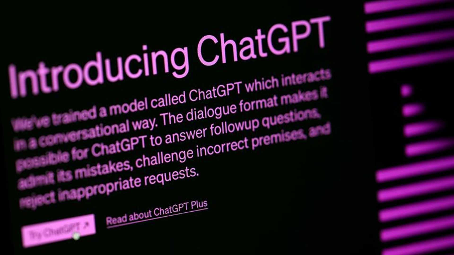 Unraveling the Mystery: ChatGPT's Language Mix-Up - Fusion Chat