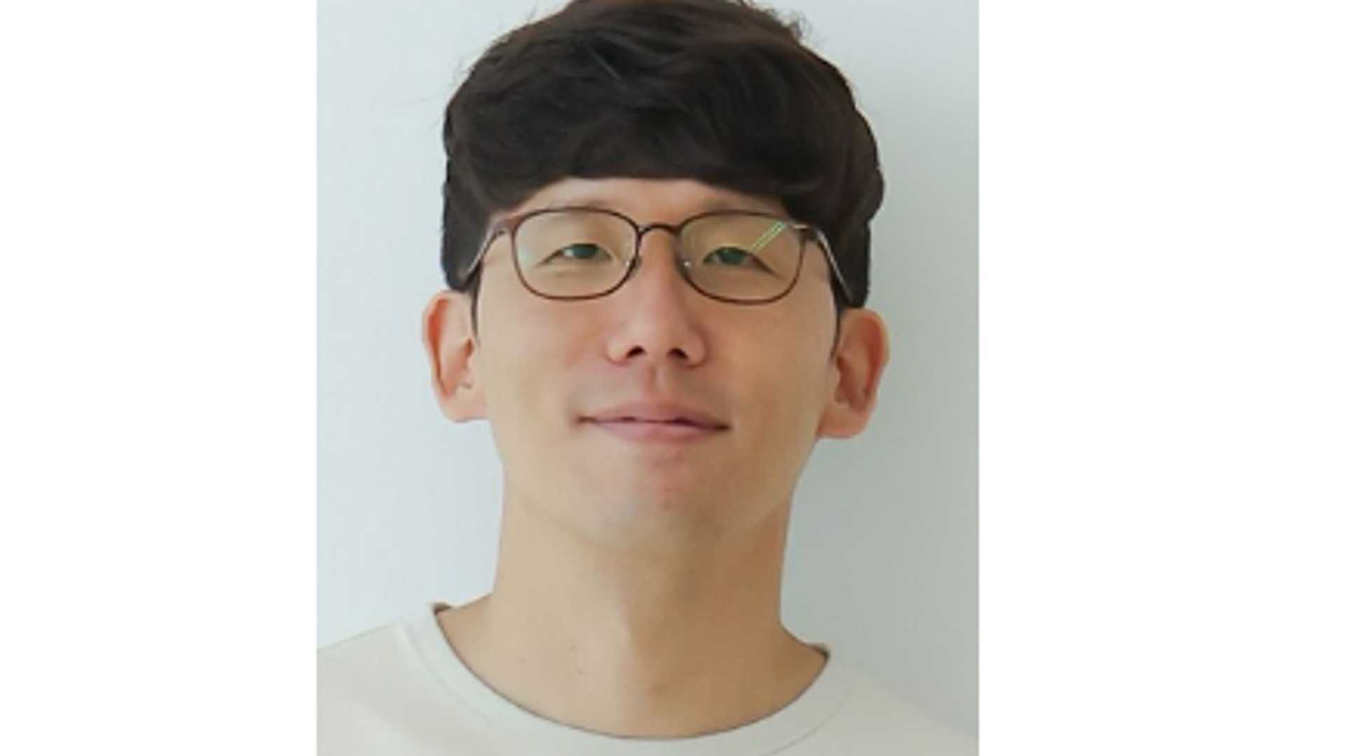 Breaking Barriers: Asian Professor Leads MICRO Conference - Fusion Chat