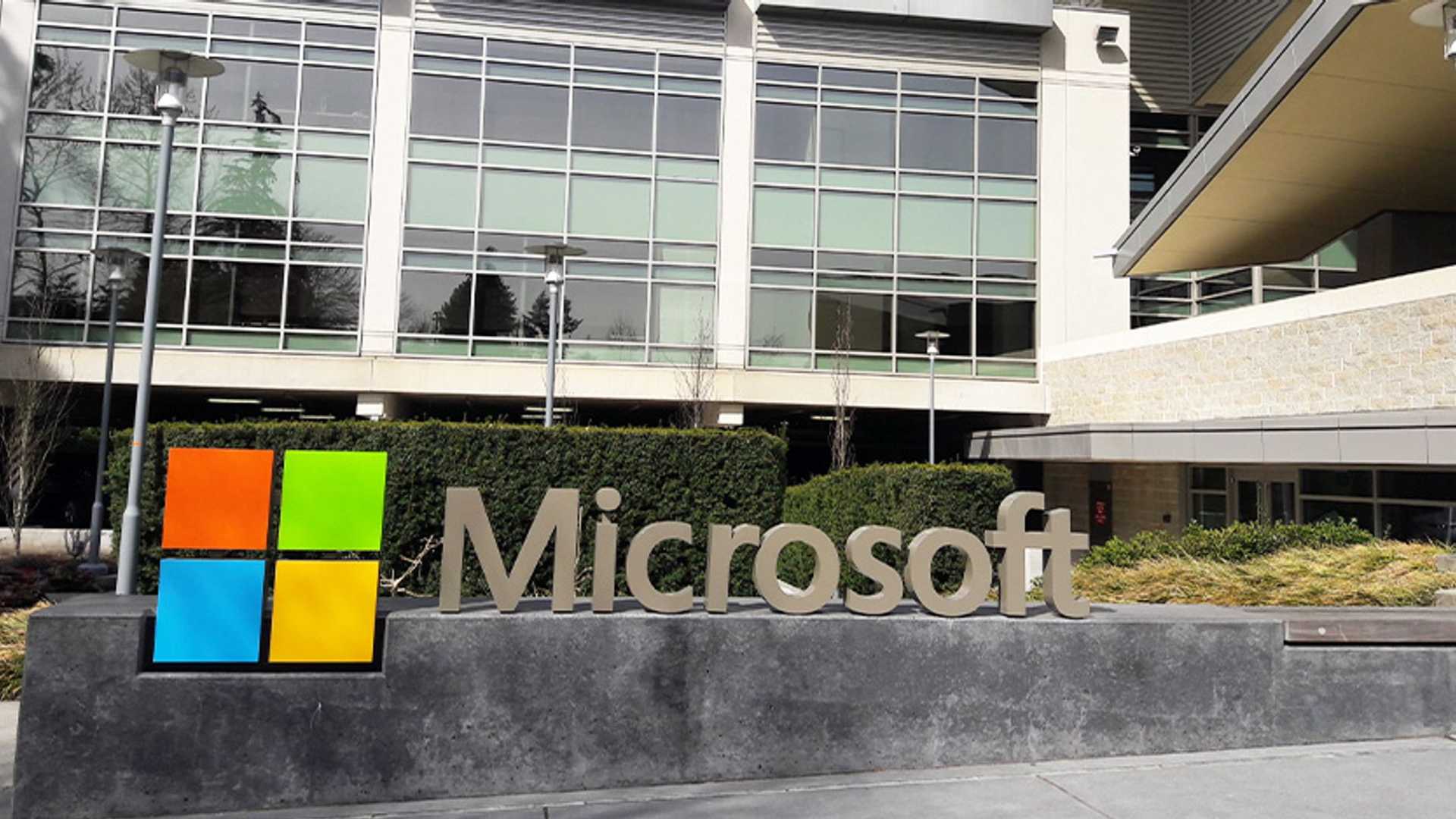 Big Tech in Hot Water: Lawsuit Filed by Eight Newspapers - Fusion Chat