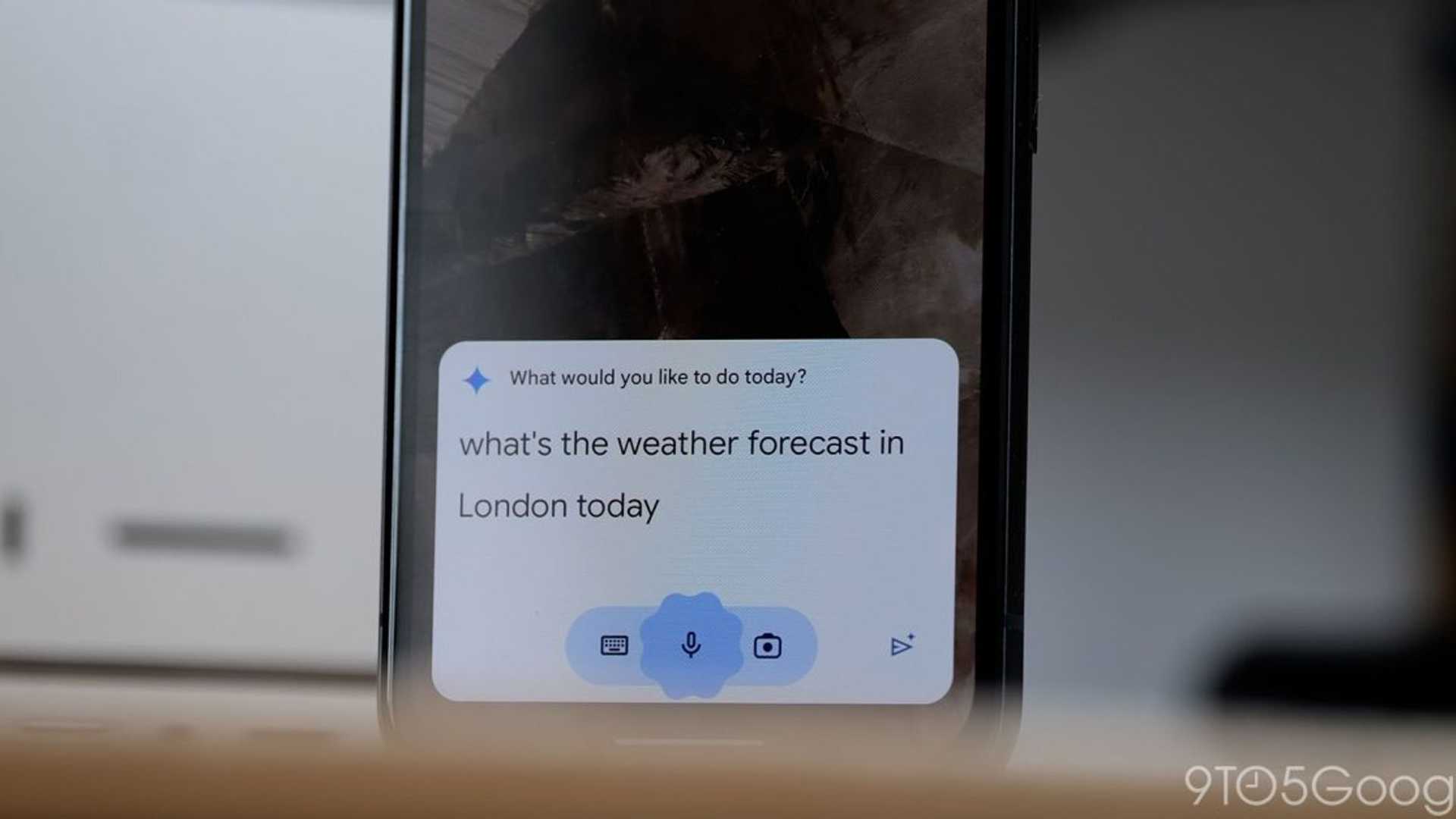 Gemini's Expanded Capabilities on Android Lockscreen - Fusion Chat