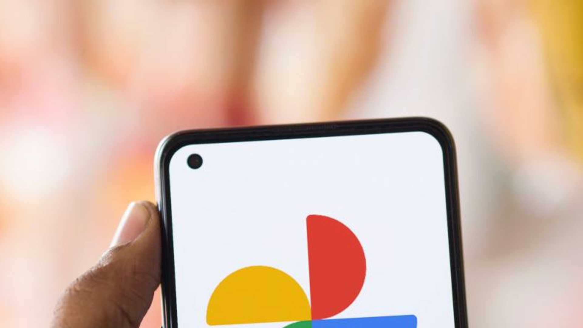 Unveiling Google Photos' New AI Label Feature - Fusion Chat