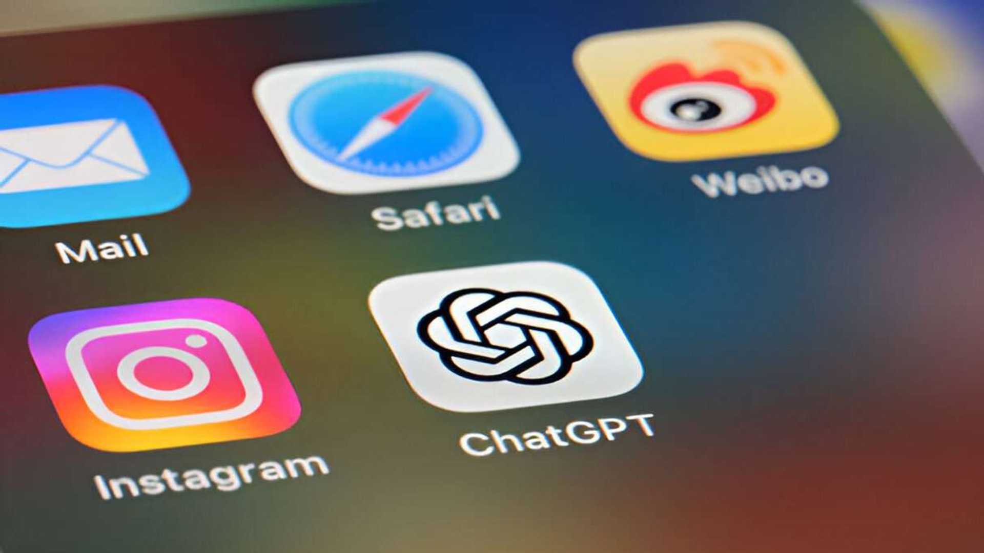 Decoding ChatGPT: The Magic Behind AI Conversations - Fusion Chat