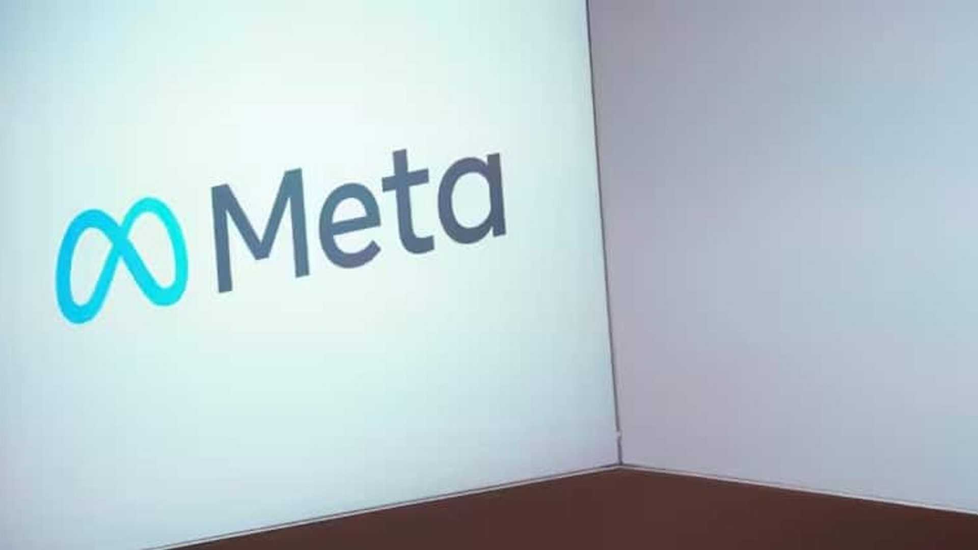The Price of Vulnerability: Meta AI's Public Feed and the Risks to User ...