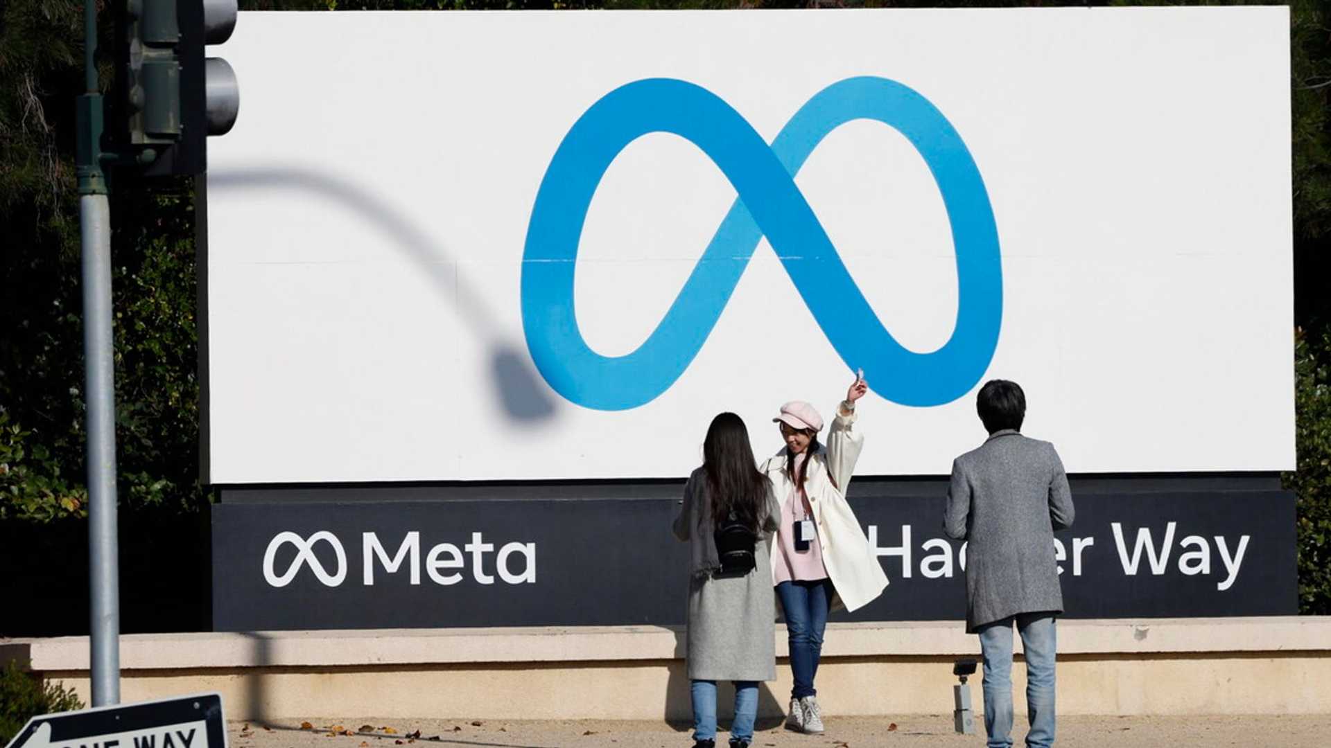 6 Reasons Why Meta AI Rollout in Europe is a Game Changer - Fusion Chat