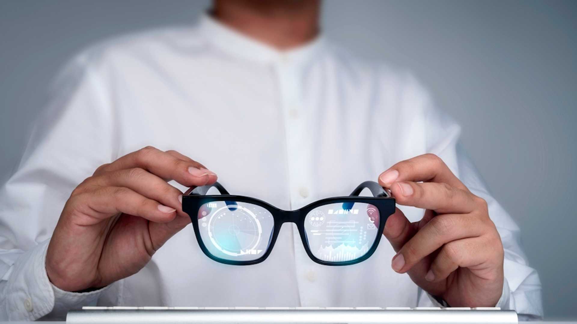 10 Reasons Why Smart Eyewear is the Future of Technology - Fusion Chat