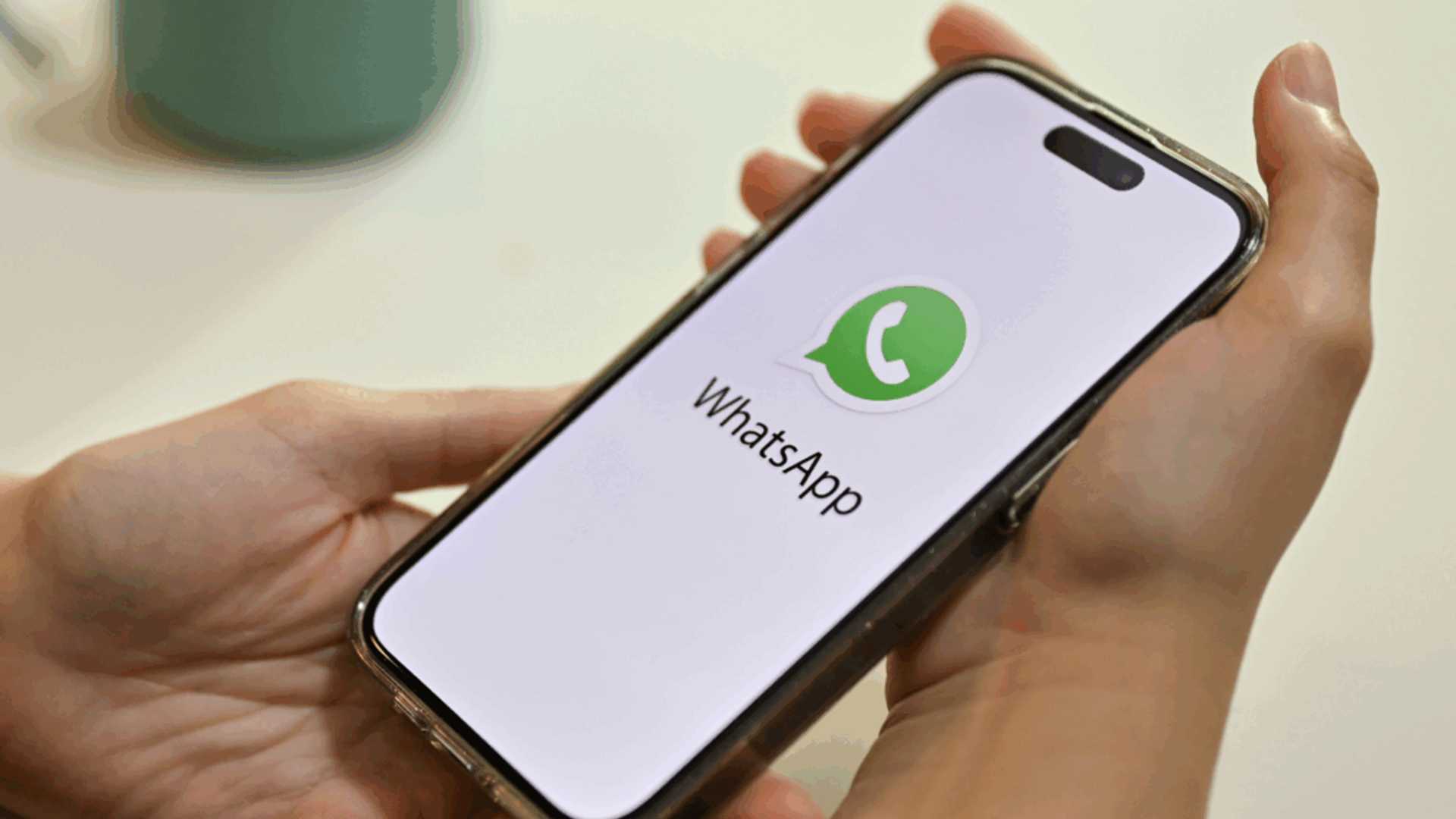 The Unwelcome Intrusion: Meta's AI Chatbot on WhatsApp - Fusion Chat