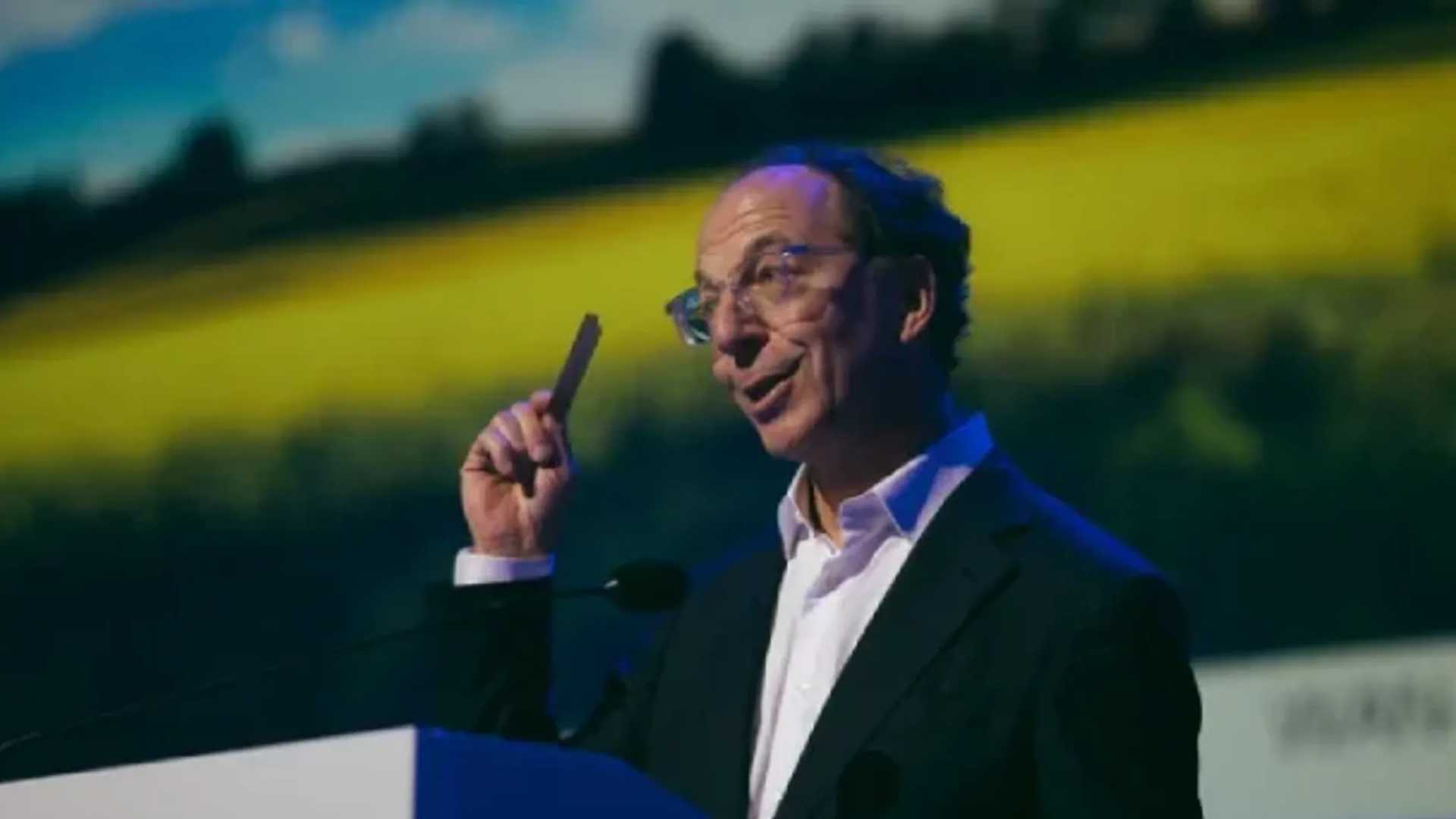 ChatGPT: Redefining Journalism Tasks and User Engagement - Fusion Chat