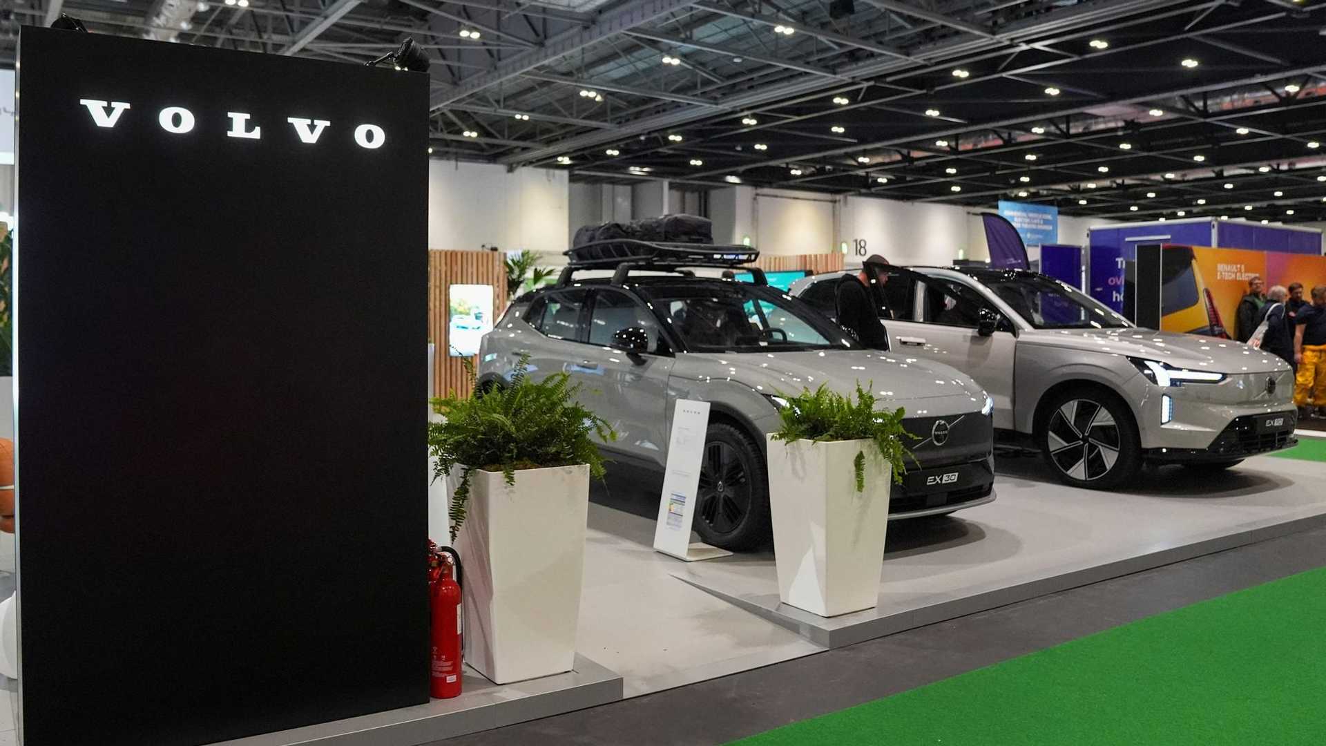 The Volvo Advantage: Android 15 and Gemini AI Integration - Fusion Chat